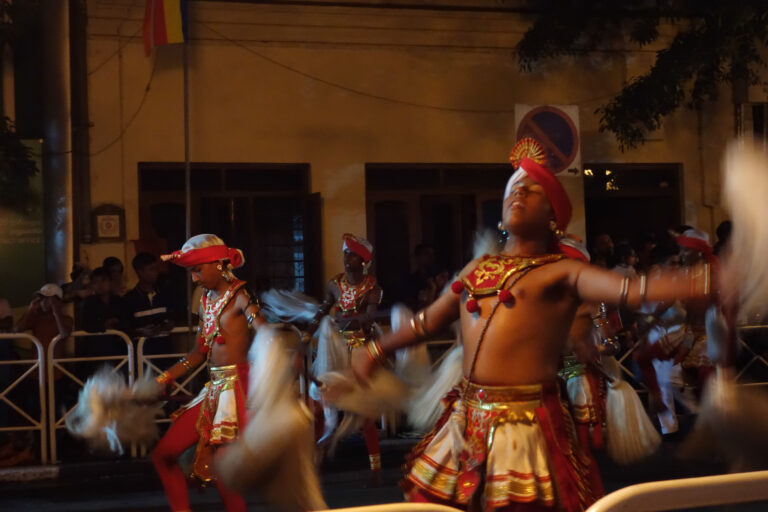 How to Experience the Magic of Kandy Perahera 2026: Sri Lanka's Most ...